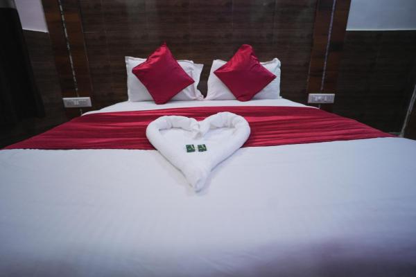 Hotel Sudama Palace, Ahmedabad - Ahmedabad