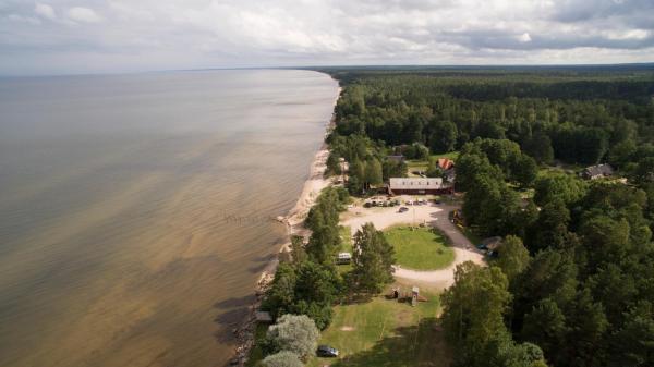 Viesu Nams Melnsils - Latvia