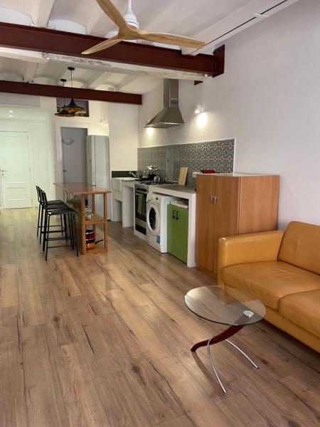 Beautiful & Central Rooms In El Raval - Barcelona