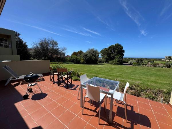 Salty Goose - 2bd Apt Sea & Lagoon Views - Plettenberg Bay