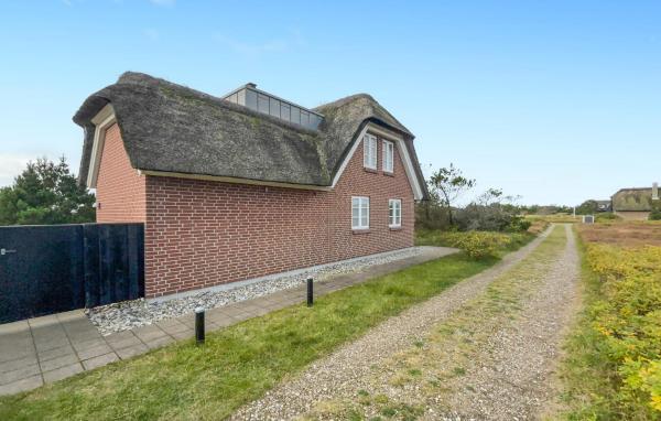 Nice Home In Blåvand With Sauna - Blåvand