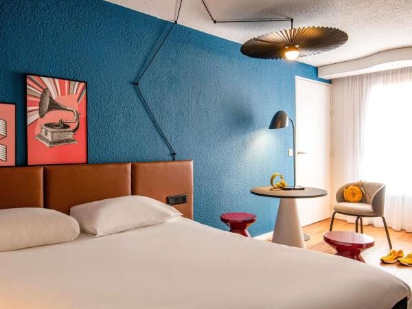 Ibis Cannes Centre - La Roquette-sur-Siagne