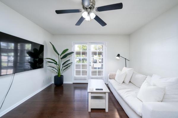 2br Gated Condo - Pool And Gym Near Old Town - Scottsdale, AZ