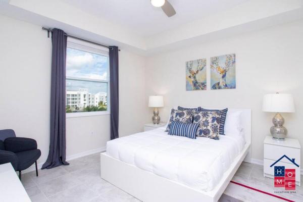 Condo Near Disney With Resort - Orlando, FL