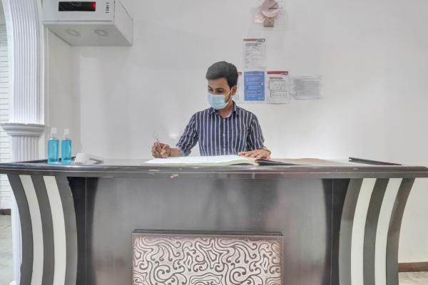 Hotel O Drive Inn 24 - Ghaziabad