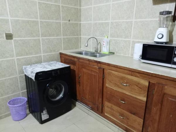 1 Chambre Salon Climatisé - Cotonou