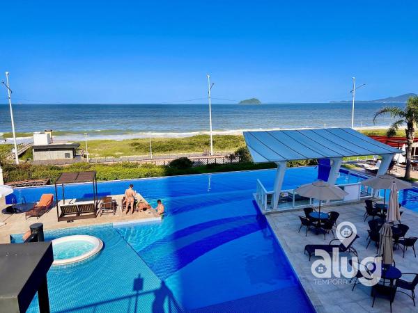 Pé Na Areia Vista Mar Beto Carrero E Férias - Barra Velha