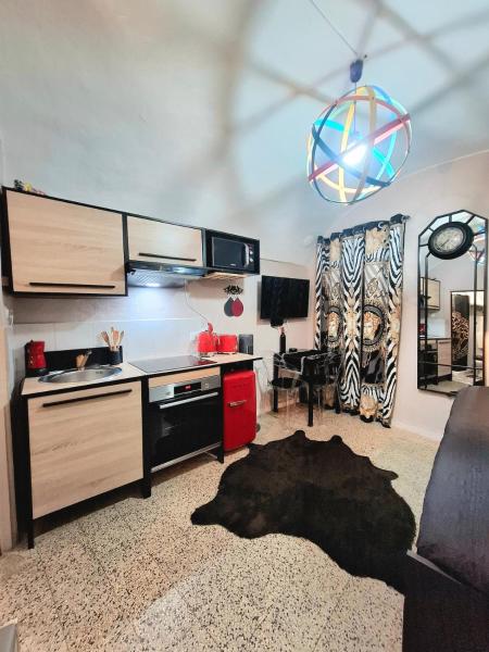 Elegant Studio In The Historic Center - Sanremo