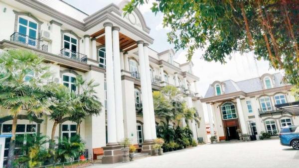 鸿业远图酒店 - Vientiane