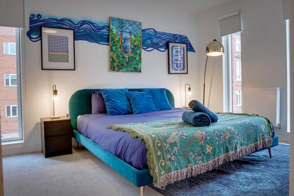 Sleek 4br Townhouse Rooftop Hot Tub Prime Location - Salford