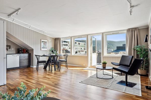 Warm And Charming City Centre Apartment In Tromsø - Tromsø