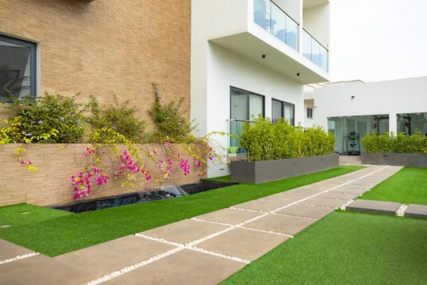 Belrose Studio, East Legon - Accra