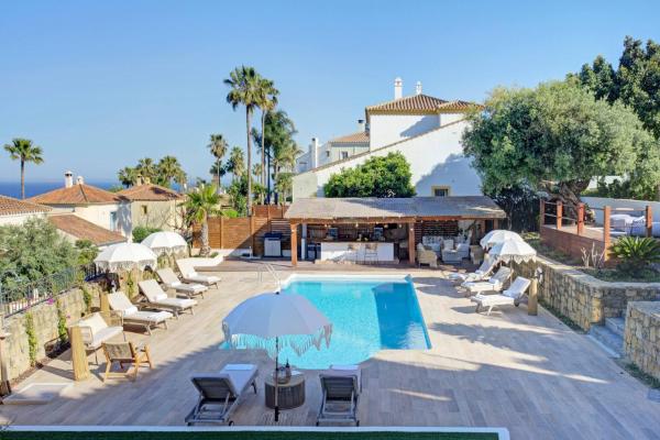 Home4u Mediterranean Sea Views Villa Alkaff - Estepona