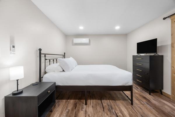 Cozy Home In Pittsfield - Maine