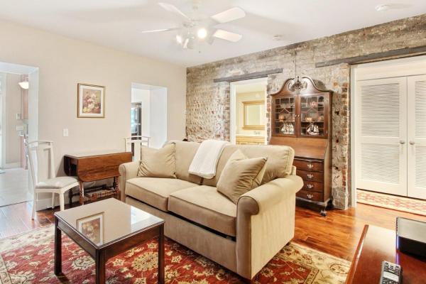 Change Of Place Main House - Savannah, GA