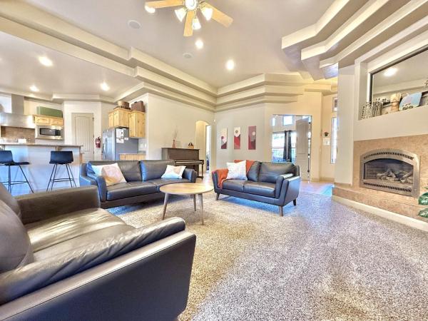 Spirit Of The Rock Large Vacation Home In Kanab - Kanab, UT