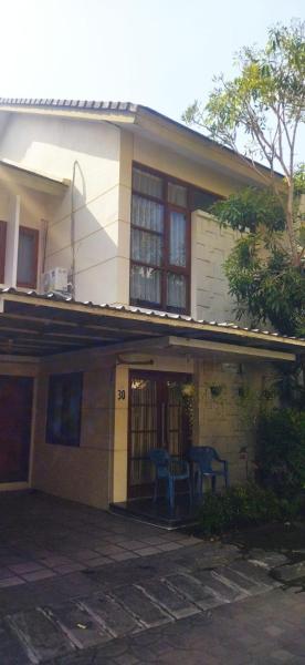 Homestay At 30, Awanatownhouse - Mali