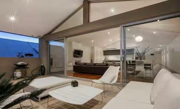 126 Spacious Apt In The Heart Of Sorrento - Sorrento