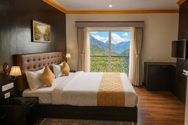 Hotel Yeasel Near Ridge Park Gangtok - A Prime Location Property - Sikkim
