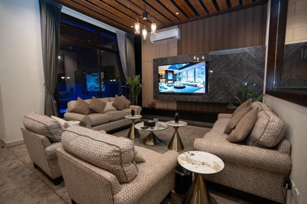 فلل بكمباوند خاص - Riyadh