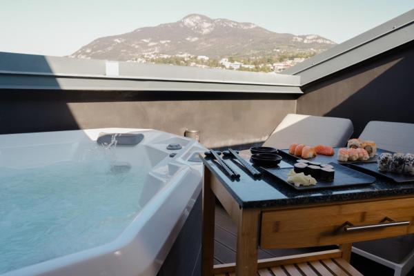 Hi Room With Jacuzzi And Spa Access - Trento