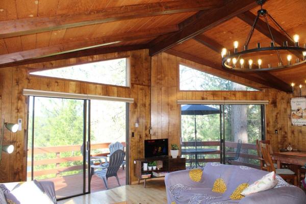 Lakeview Yosemite 3b2b House - Panoramic Sauna - Seasonal Hot Tub Jacuzzi - Groveland, CA