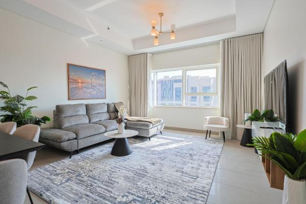 Al Raha 4-bedroom Suite - Abu Dhabi