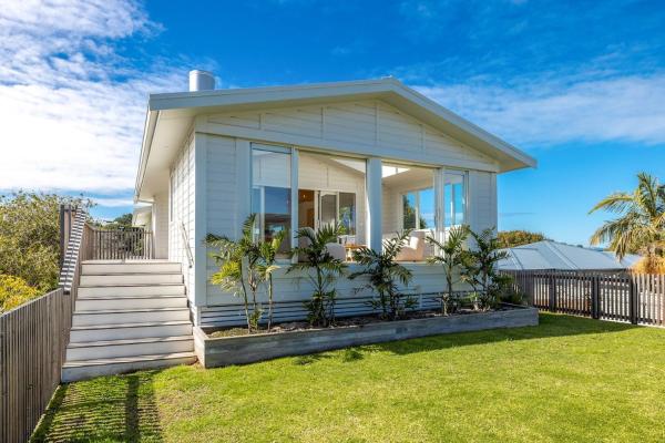 The Palms Oneroa - Coast And Country - Waiheke Island