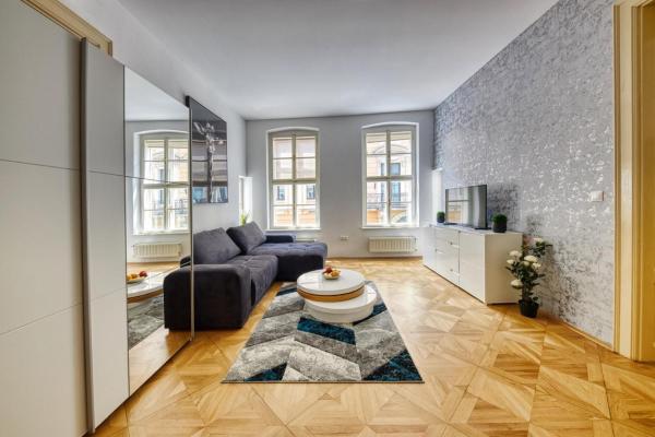 The Triple Suite For Large Group - Bratislava