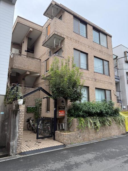 Uhome Akazu Hostel - Harajuku