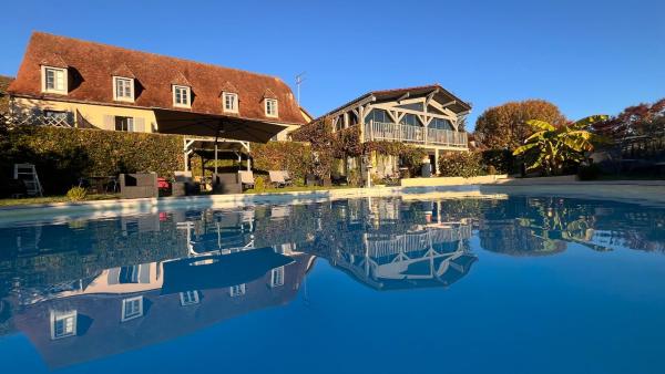 Hôtel Bien-être Aux Cyprès De Marquay - Loire