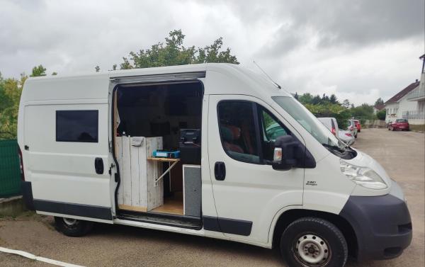 Van Bon Marché Sans Douche - Besançon