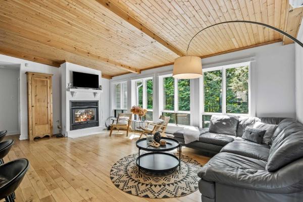 Lake - Spa - Pool Table - Chalet Ookpik - Jay, VT