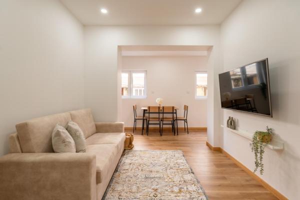 Bright & Spacious Flat In Matosinhos By Hostwise - Matosinhos