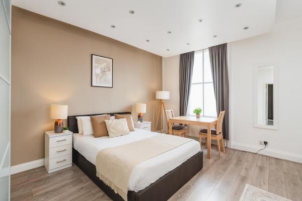 Studio Flat Near Hyde Park - 