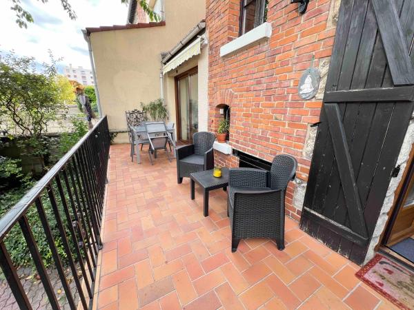 Maison Meulière Du 34e Sacre, à Proximité Du Domaine Pommery - Reims