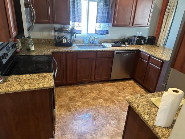 Nice Basement Room In The House - Medina, OH