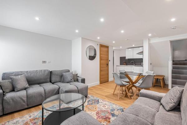 Whitfield Apartments - London