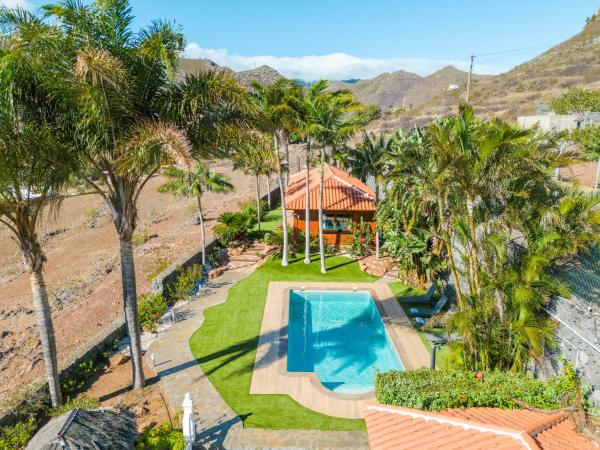 Wooden House With Private Pool Lush Garden - Santa Cruz de Tenerife