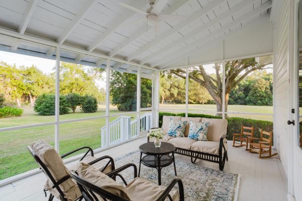 Historic Farmhouse With Porch And 85acre Trails - Lake Iamonia, FL