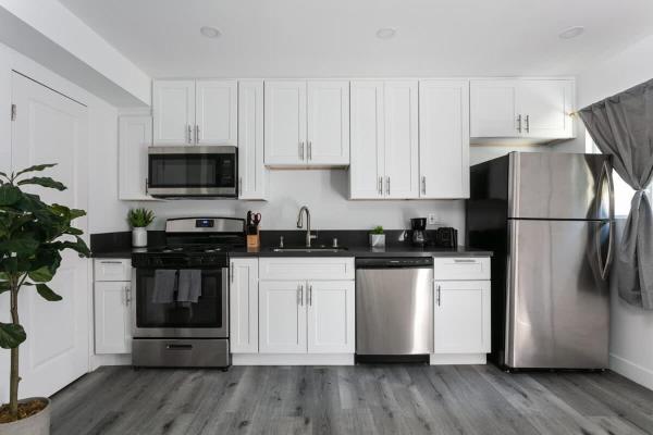 Enjoy Stylish 3br Apt Sleeps 6 With Free Parking - Boyle Heights - Los Angeles