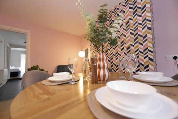 Stylish Central Location 3 Bedroom House - Ely