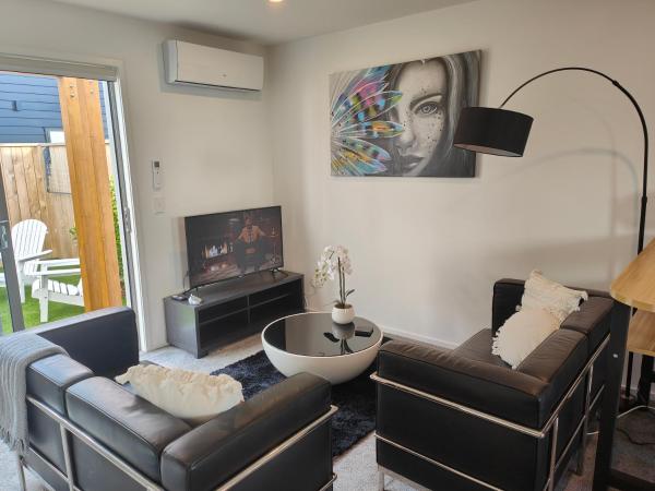 Stylish Townhouse In City Centre - South Island