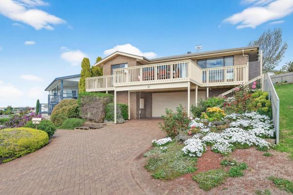 Encounter Escape 27 Southern Right Crescent Encounter Bay - Linen Included - Victor Harbor
