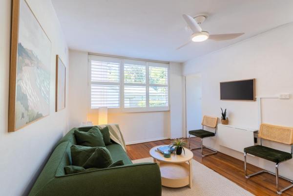 Freshwater Coastal Hideaway - 1 Bedroom Sleeps 4 - Narrabeen