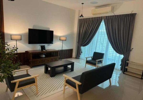 Luxury Haza Homestay - Kuantan