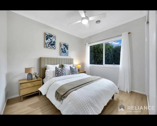 Green And Sereen Home In Western Suburbs - Tottenham