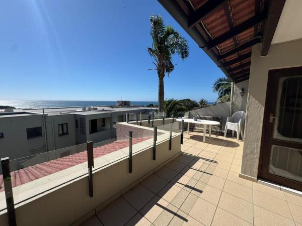 Cicada 8 - Southbroom