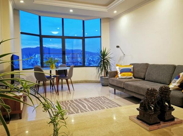 Central Location, Breathtaking Views! - Addis-Abeba