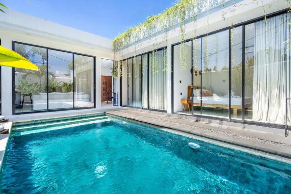 The R Villa Kaba - Incl. Motorbikes - Denpasar